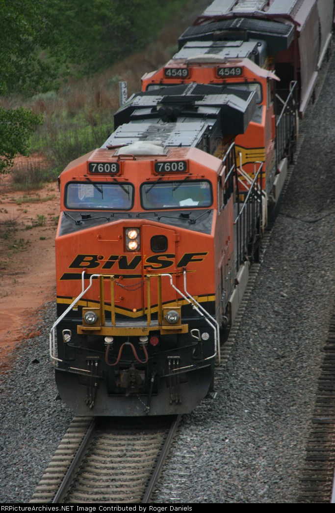 BNSF 7608